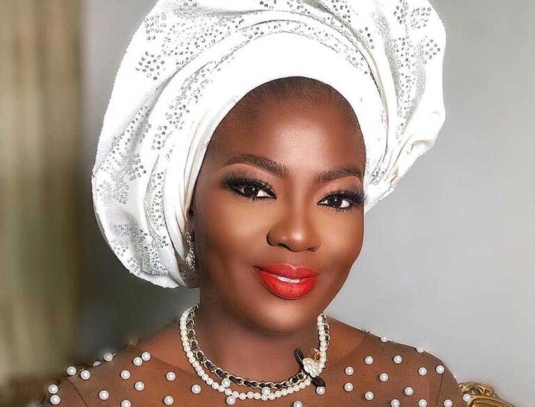 Is Princess Ashley Adegoke the New Wife of “Ooni of Ife” Adeyeye Enitan ...